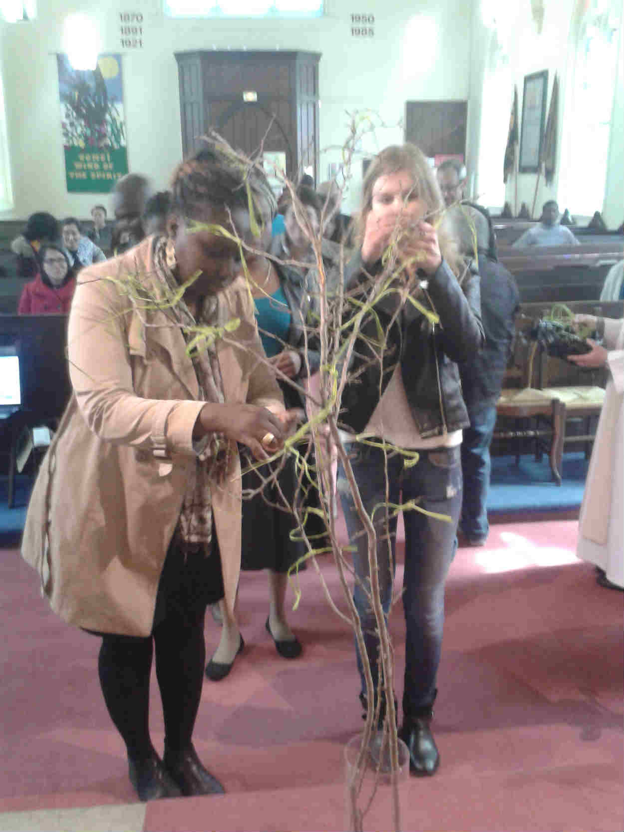 tree dressing 5 – Christ Church Lille